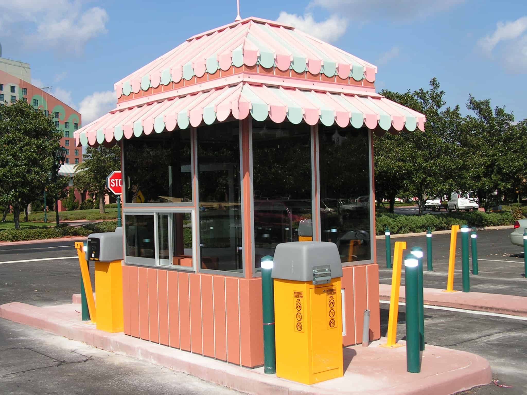 3 Essential Portable Buildings for Your Hotel - Porta-King
